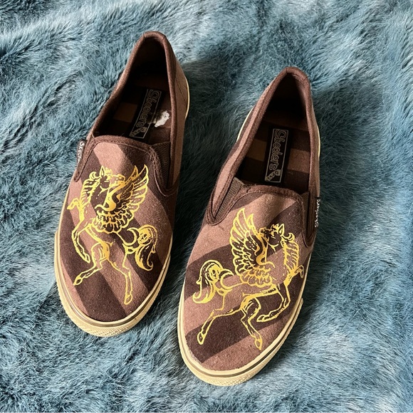 Skechers | Shoes | Skechers Cali Brown Loafer With Gold Pegasus Size 65 ...